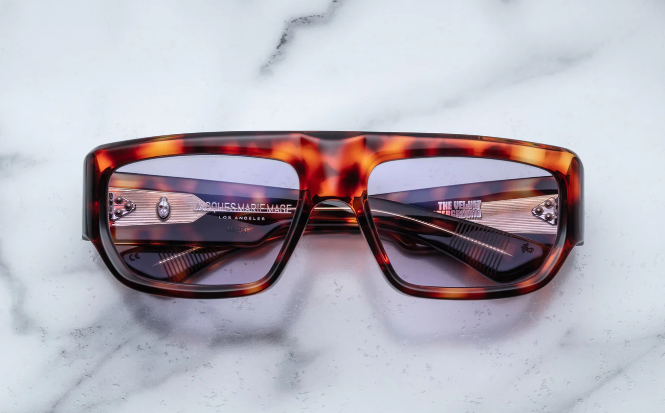 Vicious – G is for Glasses